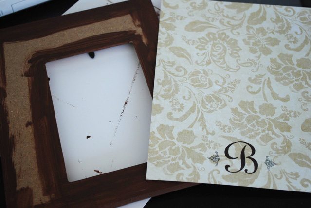 Easy, Knock-off Monogrammed Frames
