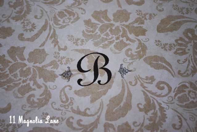 Easy, Knock-off Monogrammed Frames